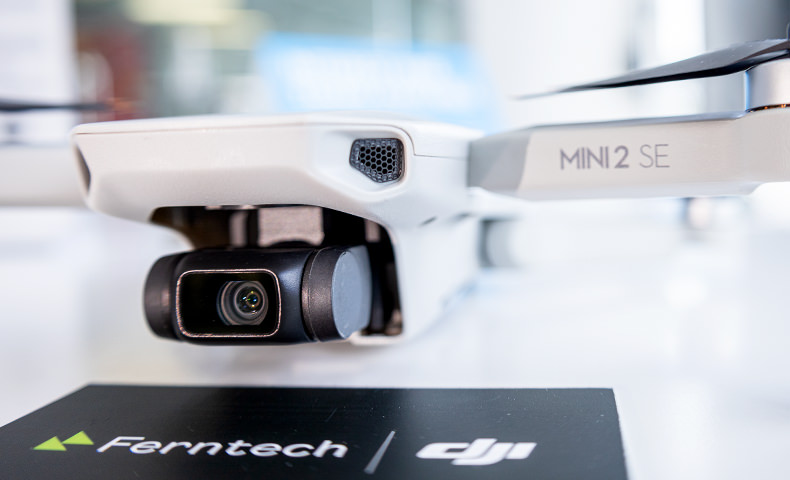 DJI Mini 2 SE Fly More Combo